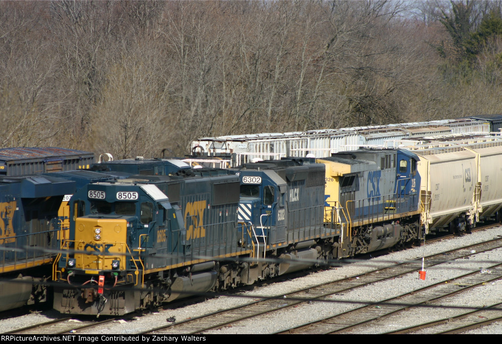 CSX 8505 326 HLCX 6302